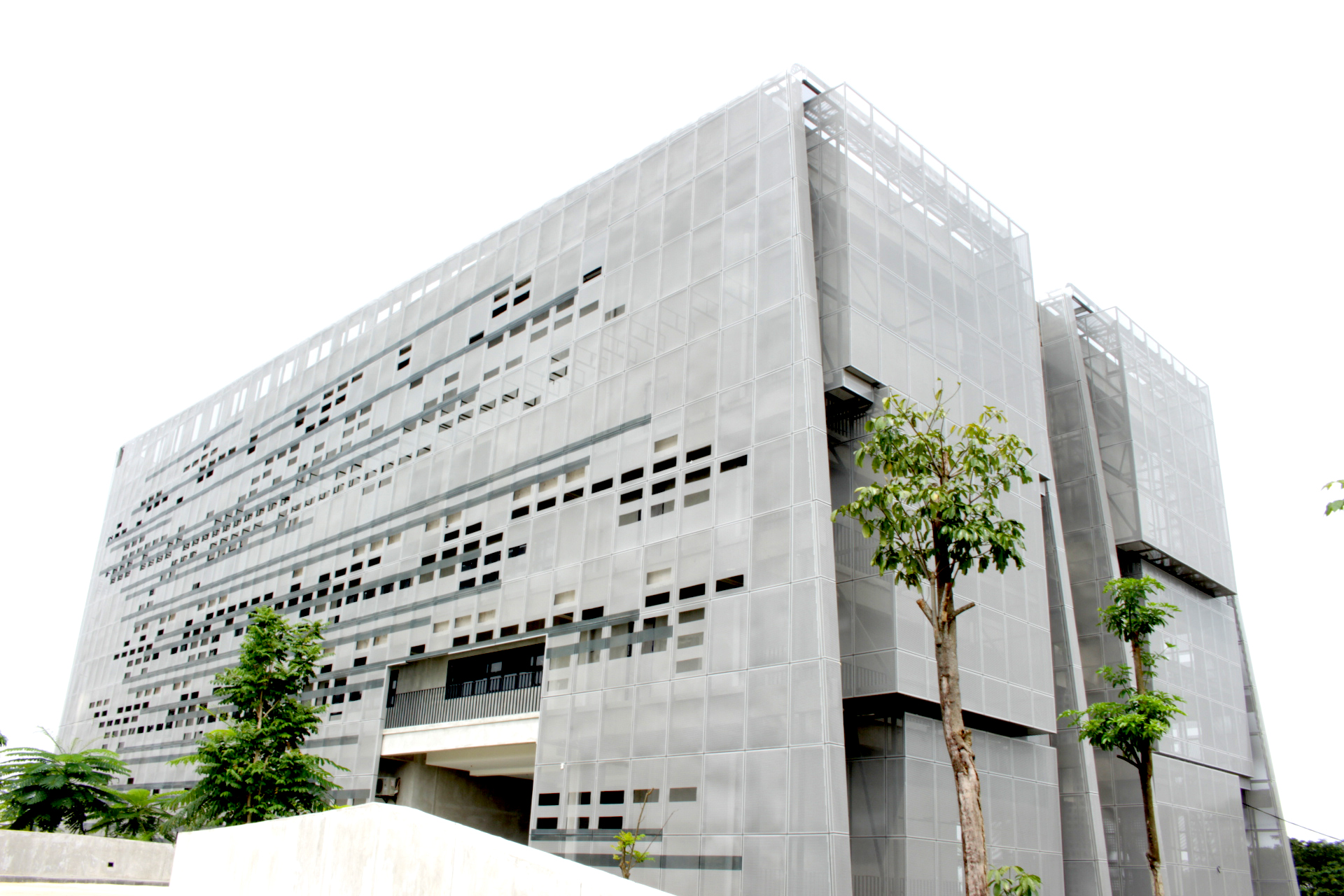 Politeknik Multimedia Nusantara | ALLURE INDUSTRIES